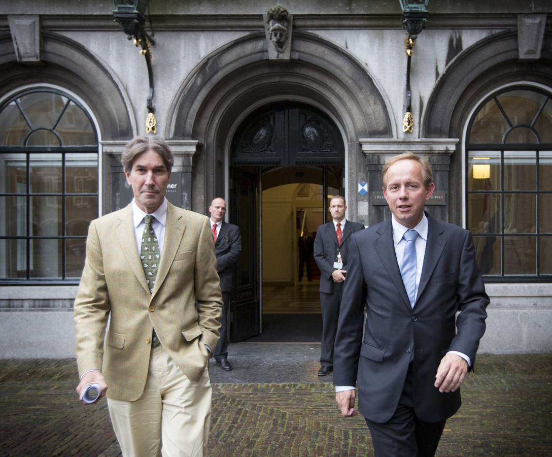 ‘Stijlicoon’ Menno zag 13 kabinetten komen en gaan en had zelfs sleutel ...