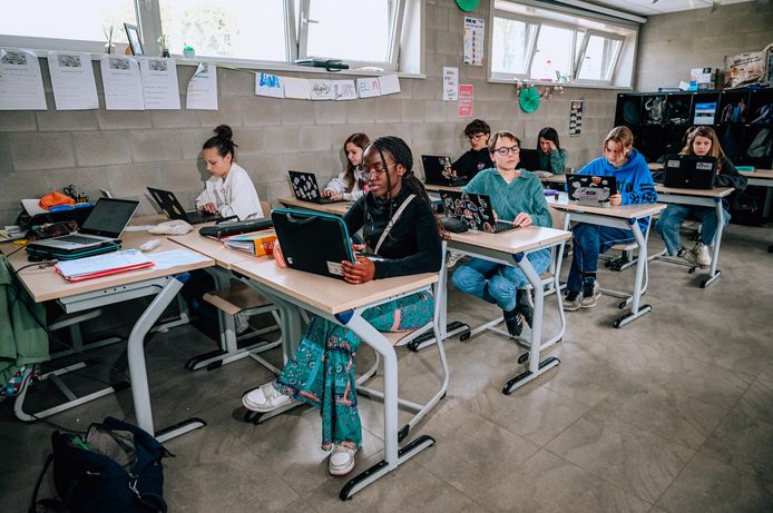 Nog altijd bijna 3.000 leerkrachten te kort. En deze centrumstad spant ...