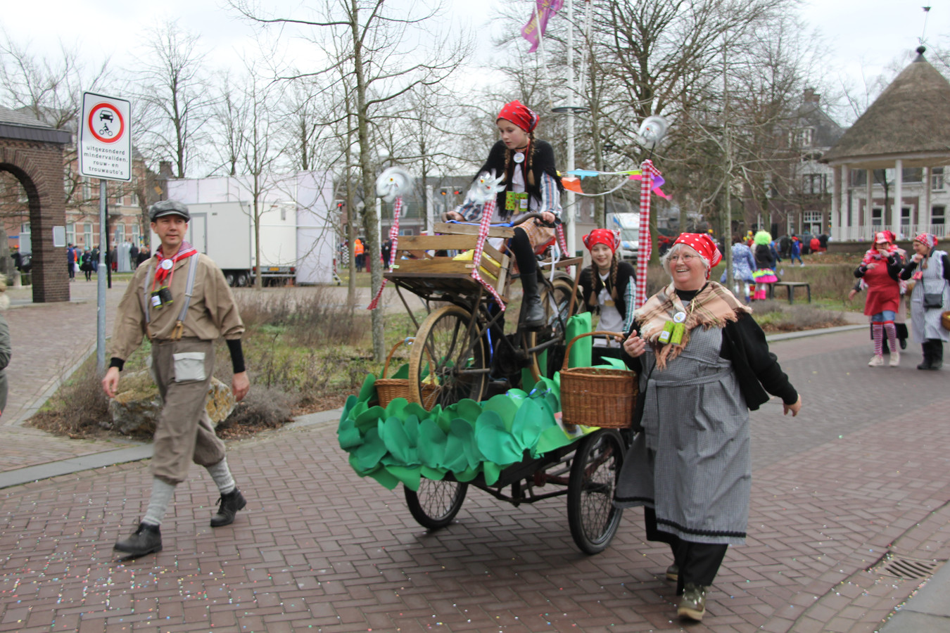 Goede optocht maakt carnaval compleet: een greep uit de optochten in ...