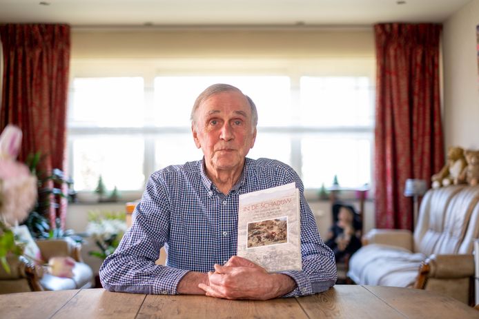 Geboren uit kwaadheid: Jan De Smet debuteert met boek over Albanië ...