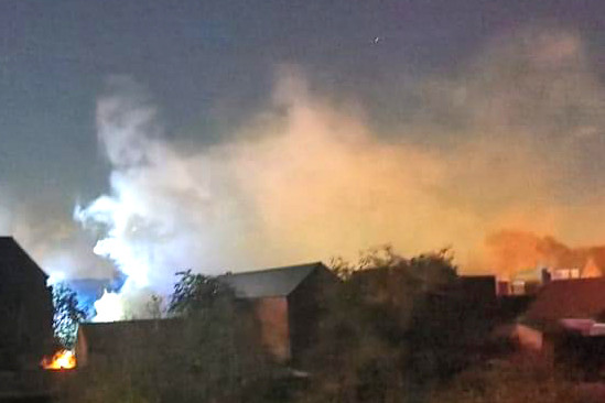 Felle brand in scoutslokaal in Diest, omgeving wordt gecontroleerd op ... Felle brand in scoutslokaal in Diest, omgeving wordt gecontroleerd op ...