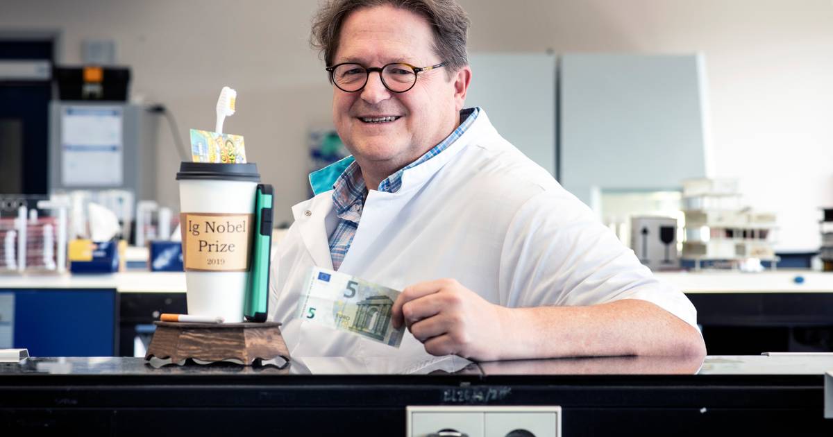 Andreas Voss kreeg voor een dollar en een roepie een leuke ‘Nobelprijs ...