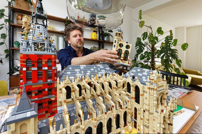 Martijn maakt de Sint-Jan na in LEGO: ‘Het mooiste gebouw ter wereld ...