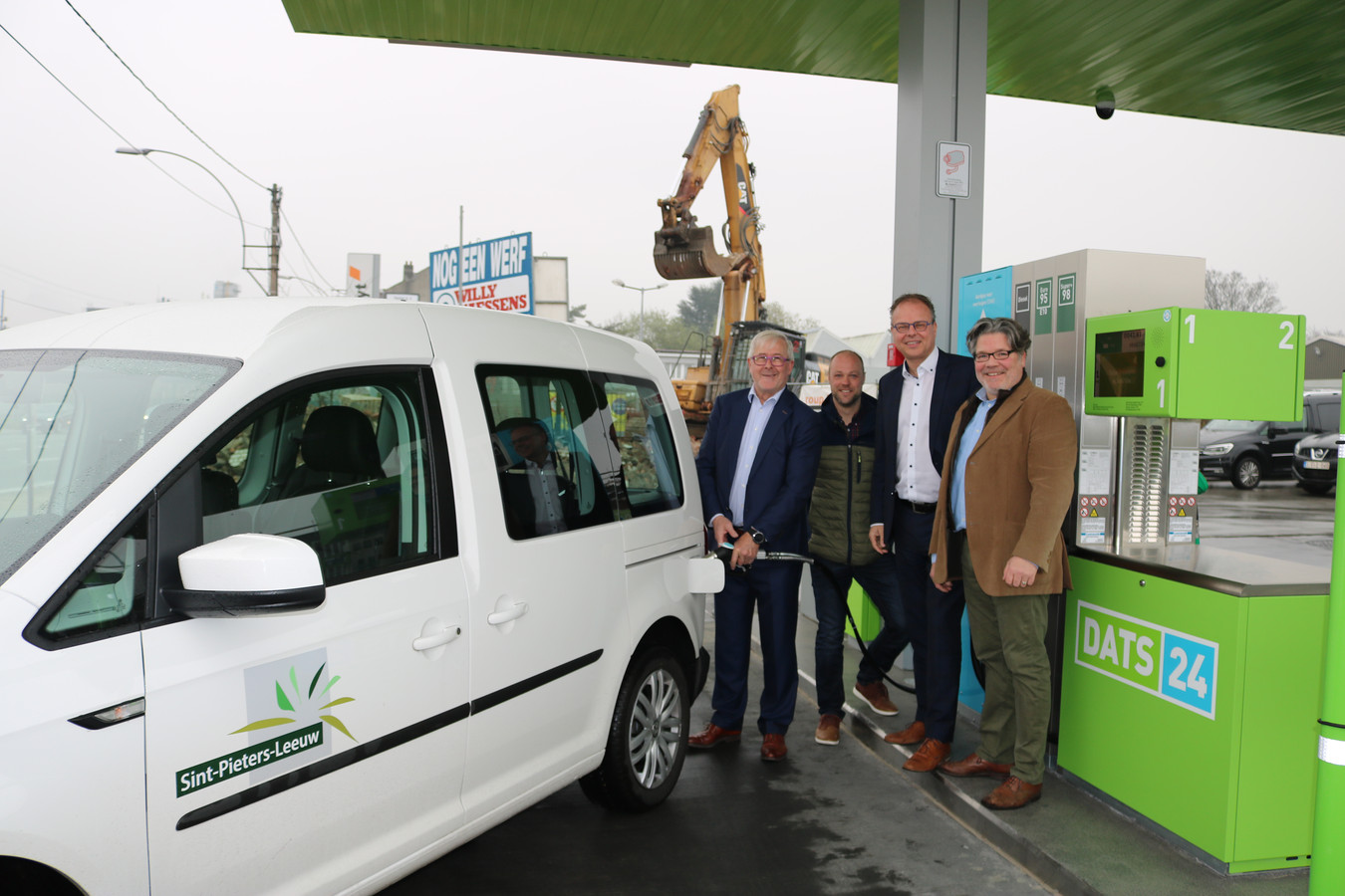 Leeuwenaren kunnen CNG tanken in nieuw DATS 24-tankstation langs ...