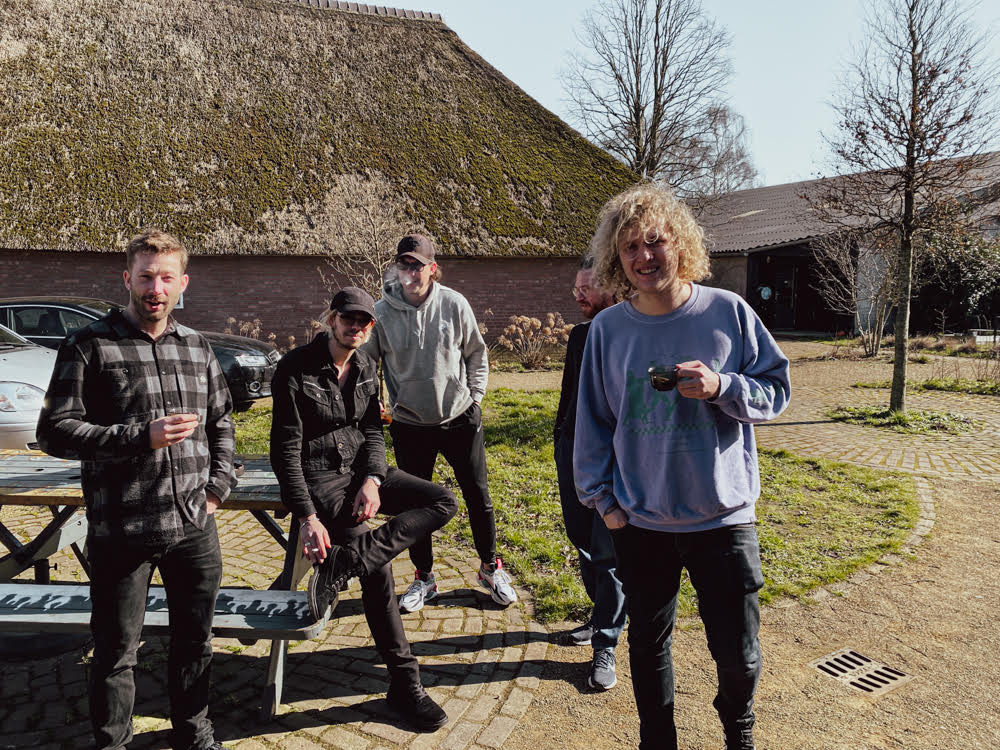 Sarah was vorig jaar nog vrijwilliger, nu staat ze op het podium bij ...