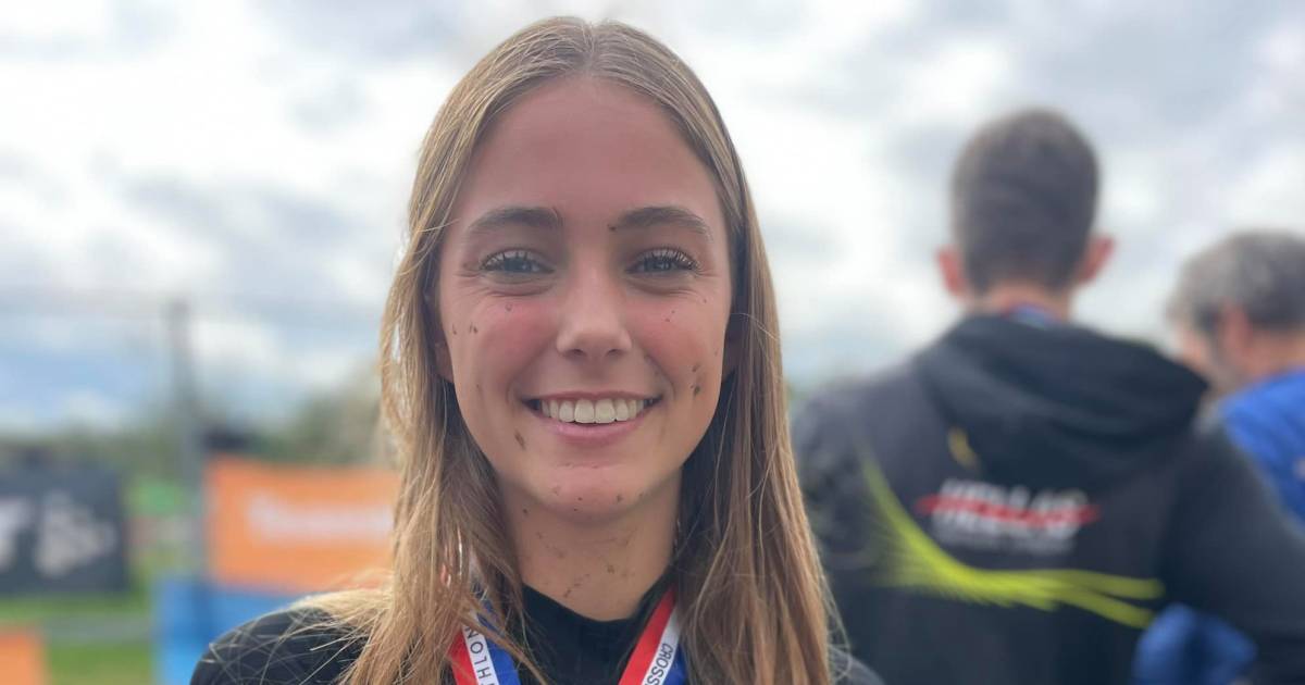 Frans Zeeuwse duatlete Florence Koole pakt zilver op NK junioren (terwijl ze nog geen junior is ...