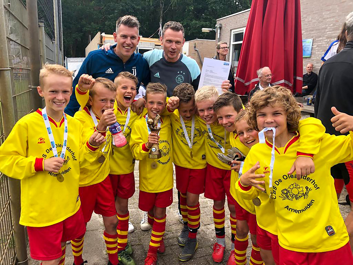 Twee Zeeuwse scholen strijden in landelijke finale schoolvoetbal | Foto ...