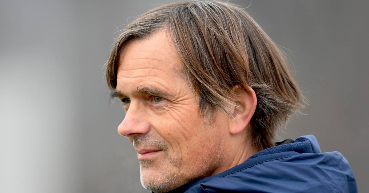 Phillip Cocu wil na al zijn titels bij PSV nu Vitesse door de storm ...
