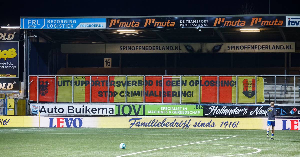 Op Cambuurplein hoort Van Dop GA Eagles verliezen: ‘Met nederlaag beter ...