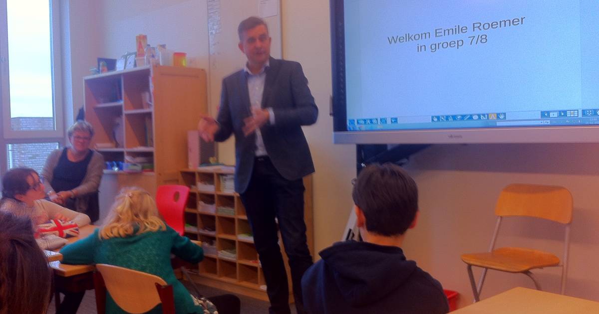 Emile Roemer te gast op basisschool Vlasgaard in Zeeland: 'Waarom ...