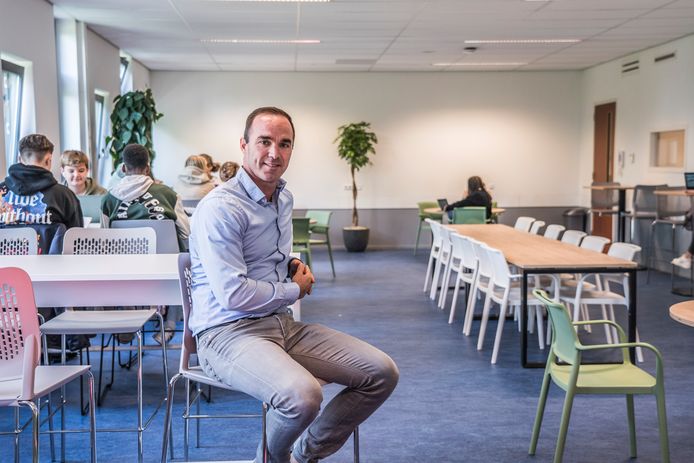 Stanislas Pijnacker groeit en gaat moderner les geven: ‘Je moet mee ...