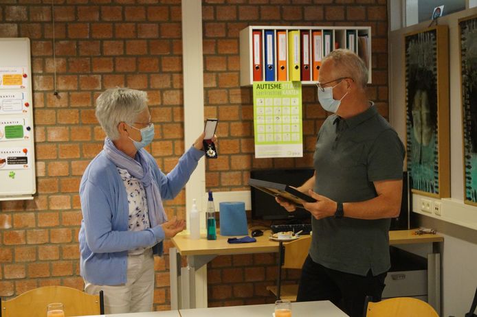 Oud-leerkracht De Ster Ronny De Craemer gelauwerd als Ridder in de ...