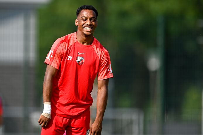 Quinten Timber tekent voor vier jaar bij Feyenoord: ‘Het voelt als ...