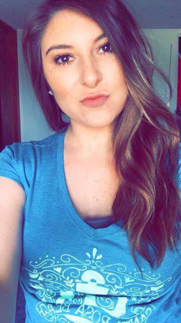 Danielle (22) crashte toen ze achter stuur op Snapchat bezig was. En nu ...