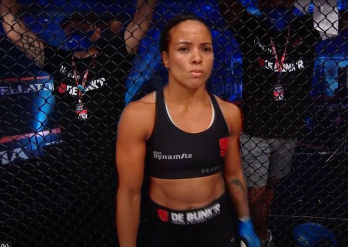 Dit is de best betaalde vrouwelijke MMA-vechter van Nederland ...