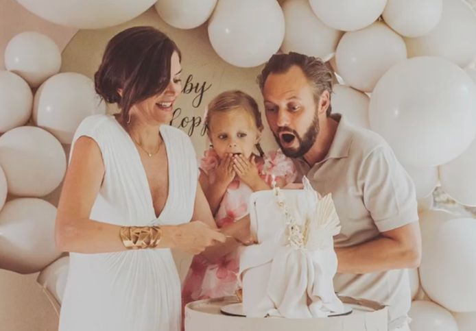 Astrid Coppens kondigt het geslacht van haar tweede kindje aan | BV ...