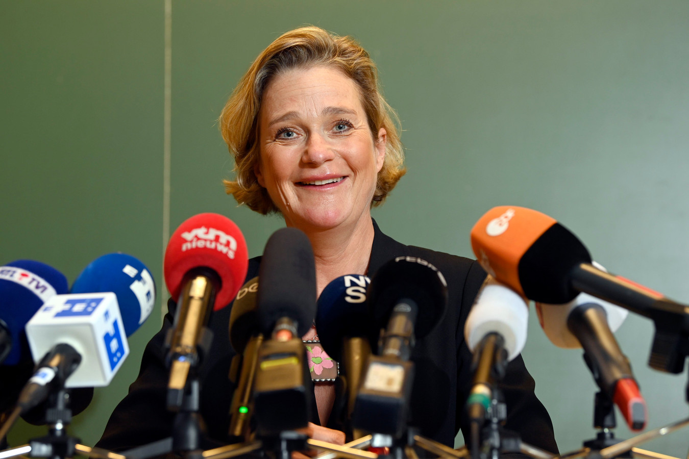 Van geheime dochter tot een innige begroeting: de relatie van koning ...