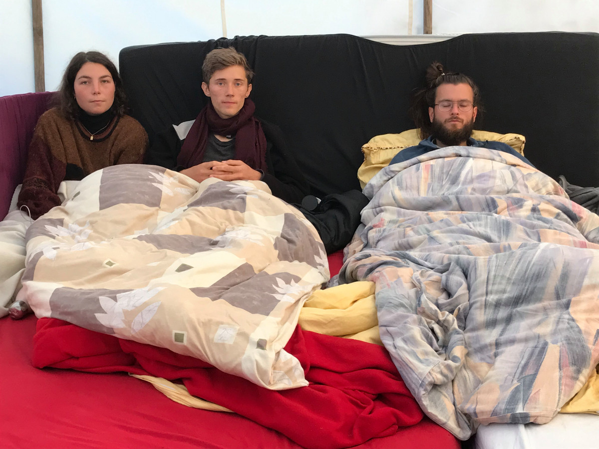 Hongerende klimaatactivisten stellen Duitse kanselierskandidaten ...