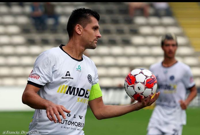 Jenci Dejonghe met SK Roeselare tegen Jong Lede: “We komen stilaan op ...