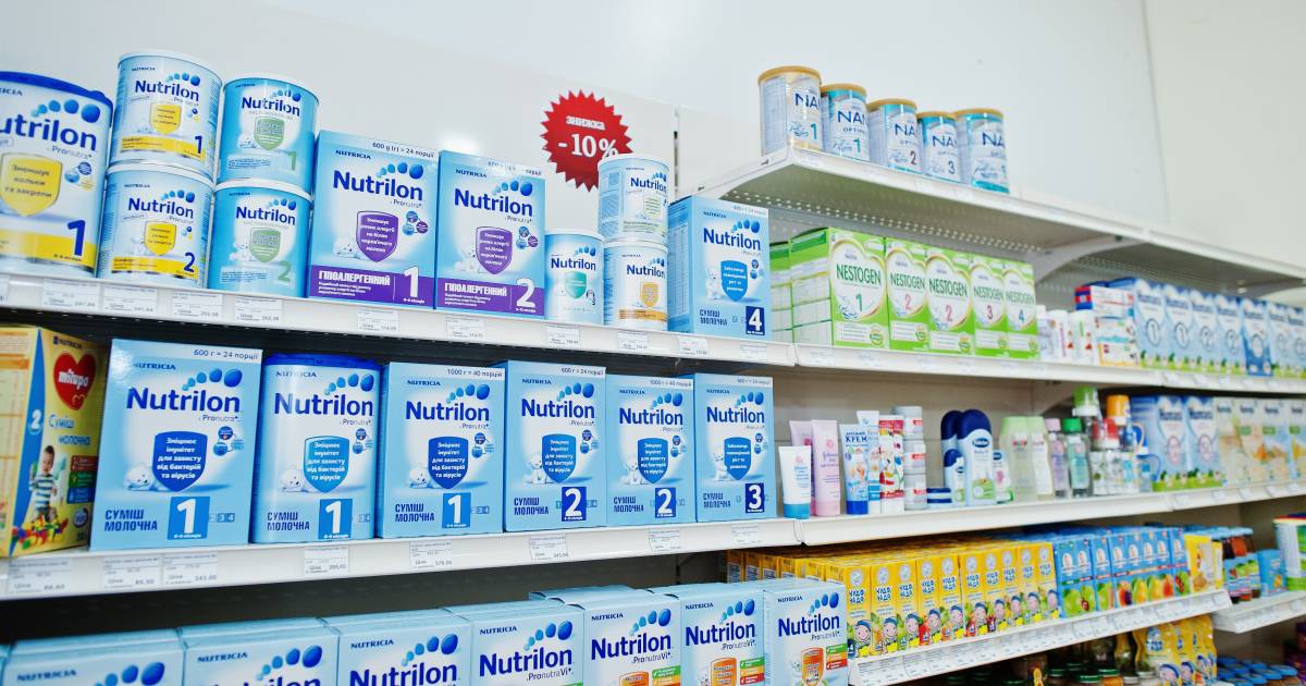 Verbijstering over dure flesvoeding van A-merken: ‘Moet je nagaan hoe ...