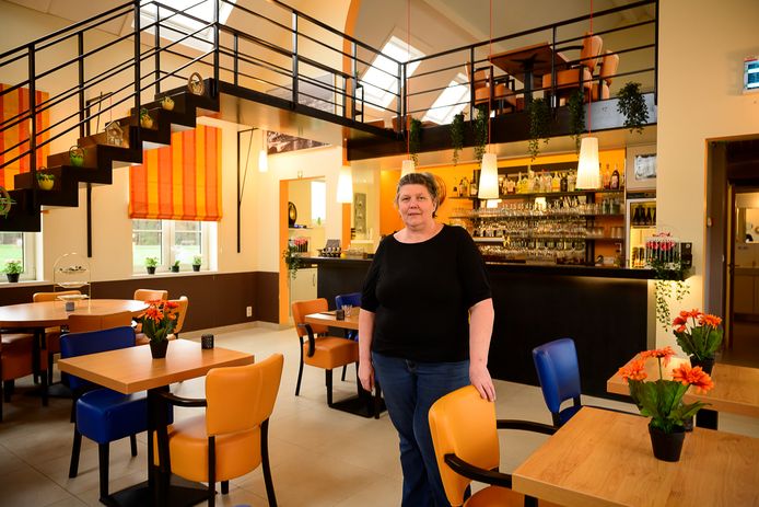 NET OPEN. Restaurant Bij Moeke verhuist naar vroeger gebouw van taverne ...