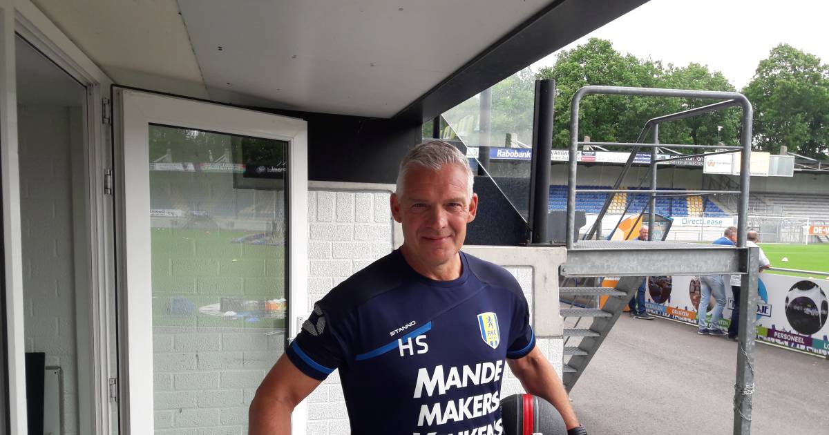 Oud PSV-goalie Hans Segers (58) wordt de nieuwe keeperstrainer van ADO ...