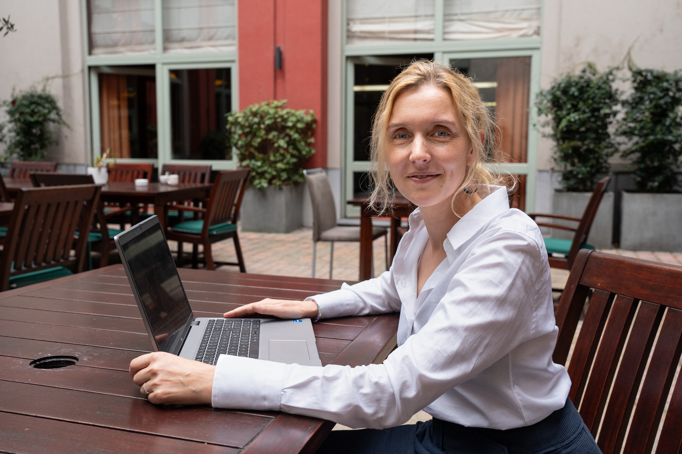 Expert cybercriminaliteit roept op om elke juicechannel te melden: “In ...