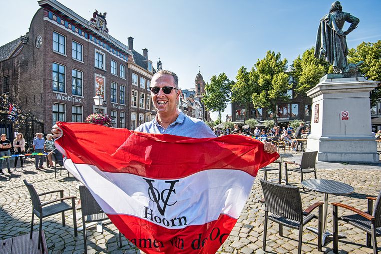 Demonstraties voor en tegen J.P. Coen: ‘Inwoners van Hoorn zijn ...