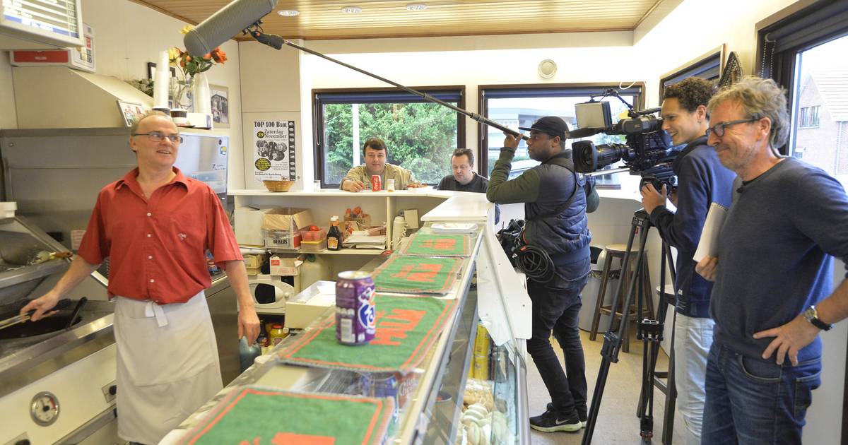 Nederlandse tv filmt bij Ad Patat | Ravels | hln.be