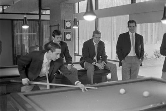 Biljarter Cruijff: buitenkant rechts, vanaf links. Logisch toch ...