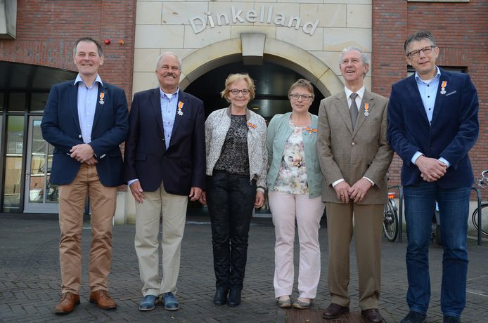12 lintjes in Dinkelland | Dinkelland | tubantia.nl 12 lintjes in Dinkelland | Dinkelland | tubantia.nl