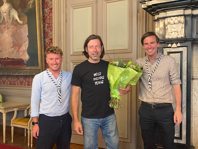 Zeven Gentse iconen in bloemetjes gezet voor hun bijdrage aan Gentse ...