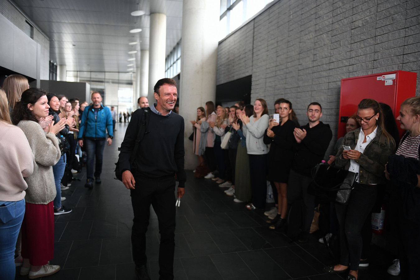 Johan Swinnen, de lopende kankerprofessor, blikt terug op duizenden ...