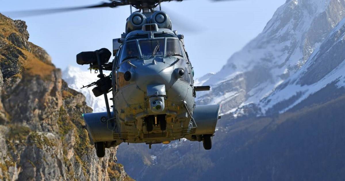 Defensie koopt veertien nieuwe helikopters voor special forces: kosten ...