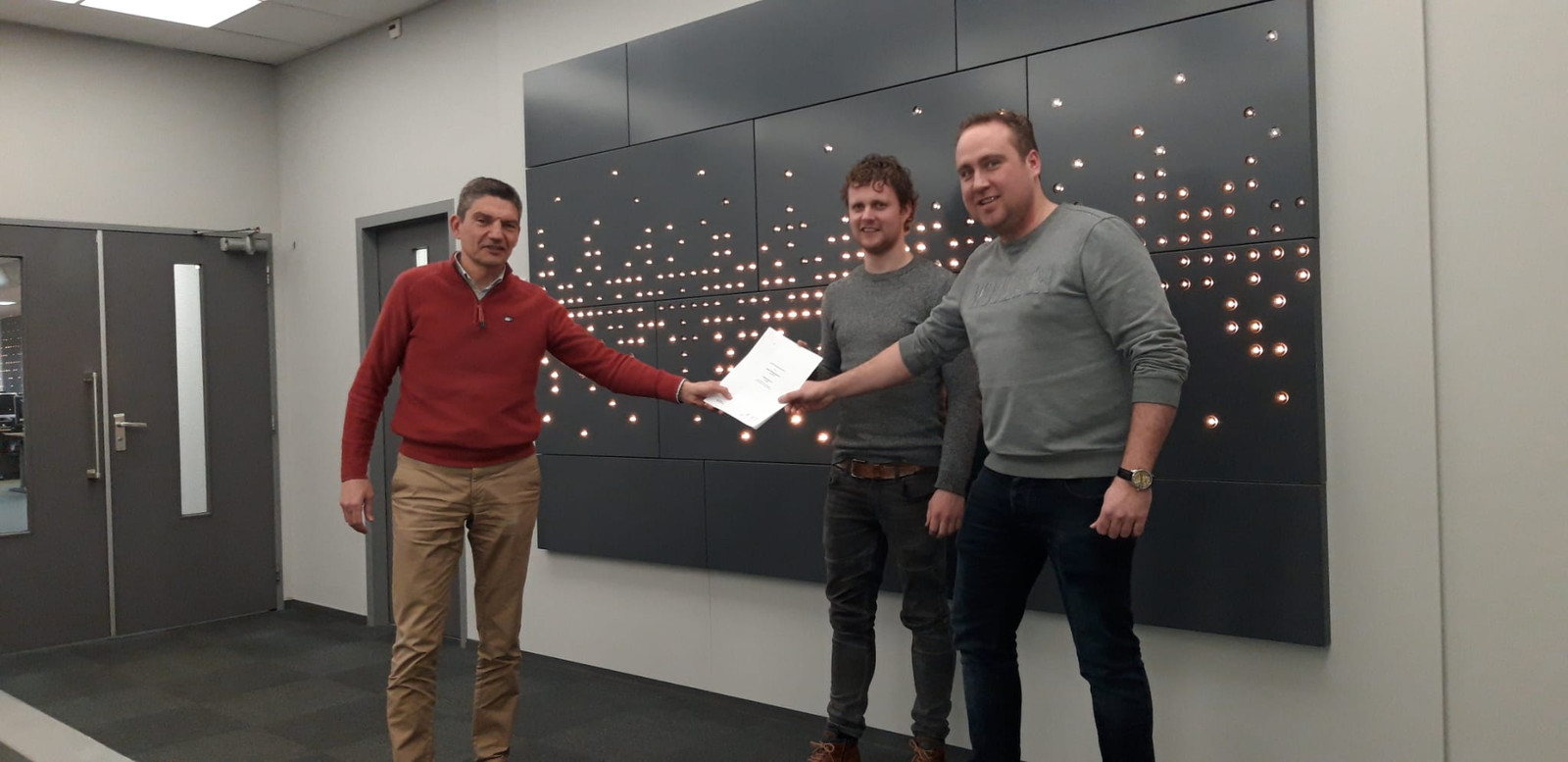 Pand Signify in Winterswijk verkocht: partijgroothandel Chiel Meekes ...