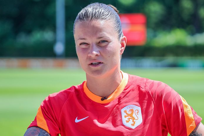 Sherida Spitse eenmalig terug als Oranje-aanvoerster bij haar 200ste ...