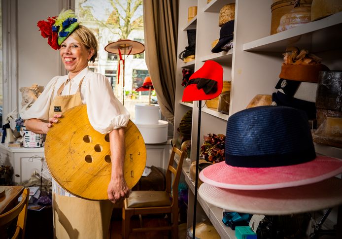 Hoeden van Berry Rutjes te zien op topexpositie in Milaan: ‘Niet zomaar ...