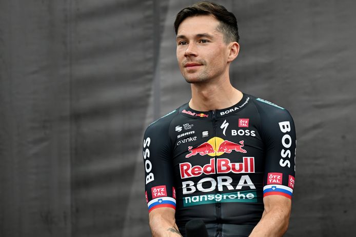 Primoz Roglic in gloednieuw ‘Red Bull-tenue’ gestoken voor strijd om ...