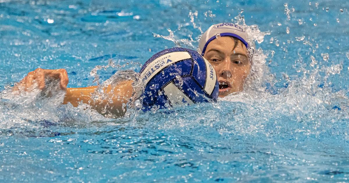 Waterpoloërs SWOL 1894 kunnen stunt niet volbrengen, De Reest wederom ...