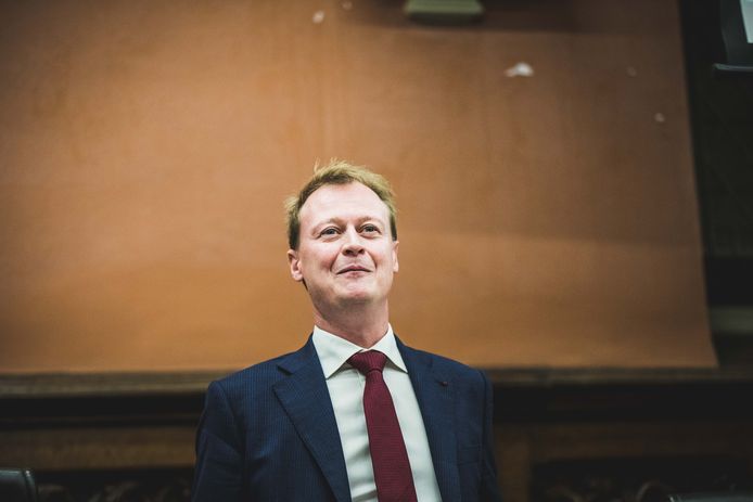 Gesprek tussen Gentse burgemeester Mathias De Clercq en ex-schepen ...