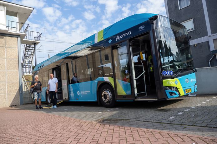 Politiek in Overijssel bezorgd over overname Arriva: ‘Wat zijn de gevolgen voor Twente ...