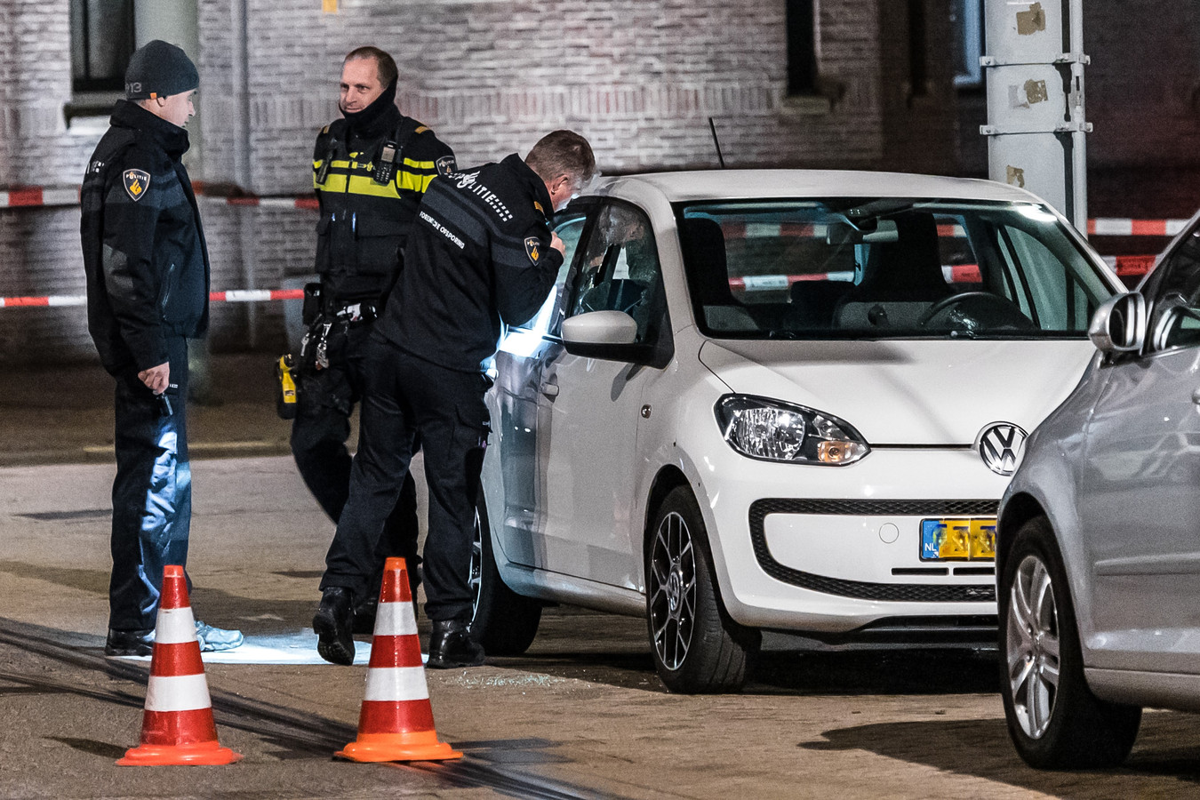 Tweede verdachte aangehouden voor schietpartij voor Spartastadion in Rotterdam-West | Foto | AD.nl