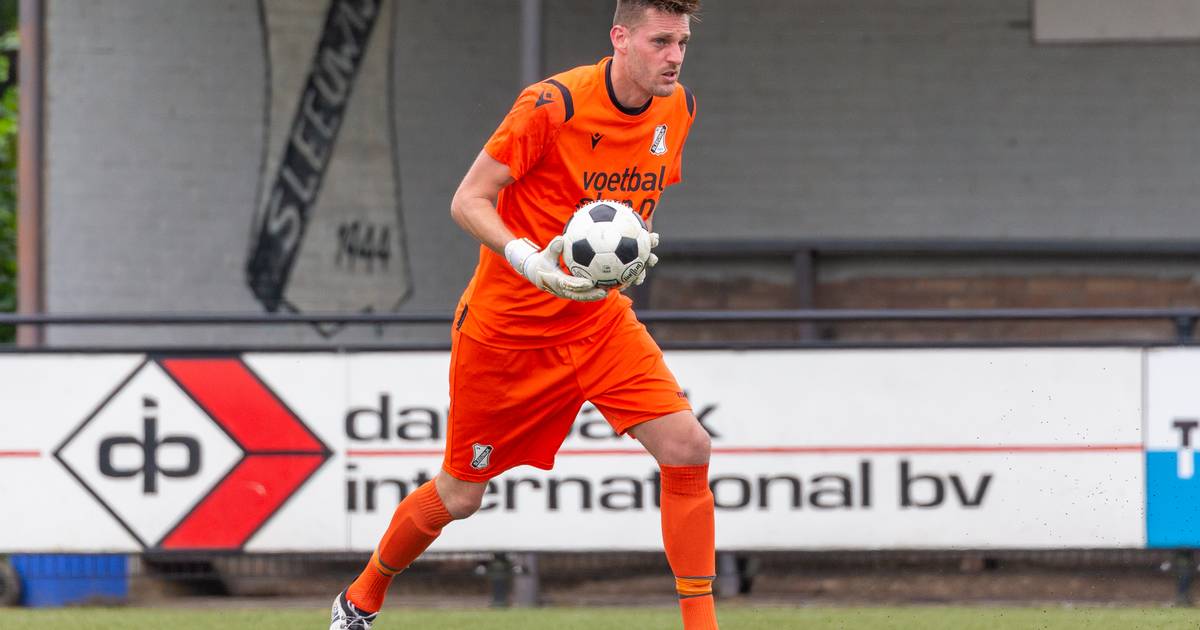 Sleeuwijk-keeper Corné Dekker: ‘Er is altijd het verhaal dat mijn vrouw ...