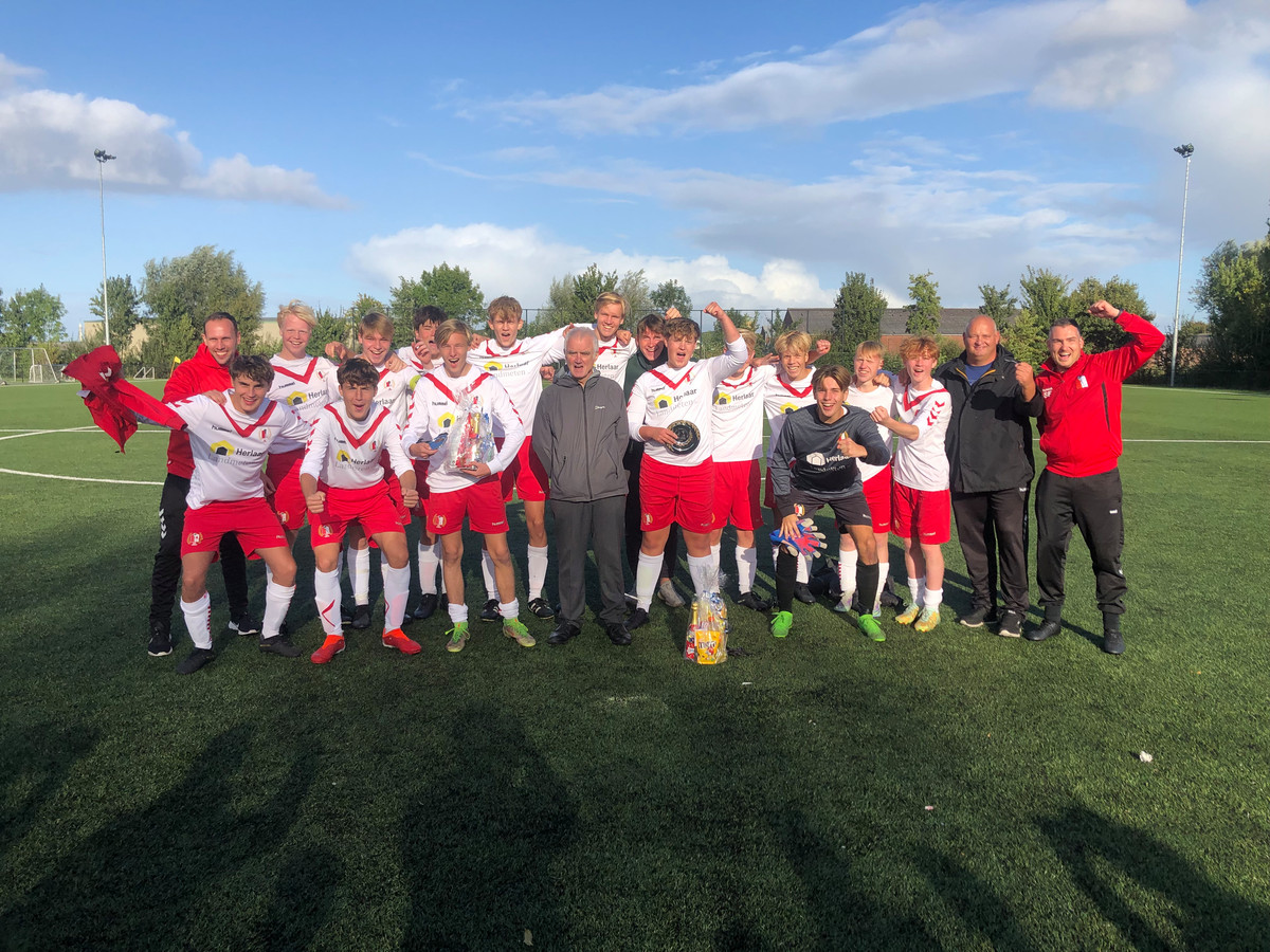 Ereprijs voor jonge trainers: Giph en Melle (16) net als overleden ...