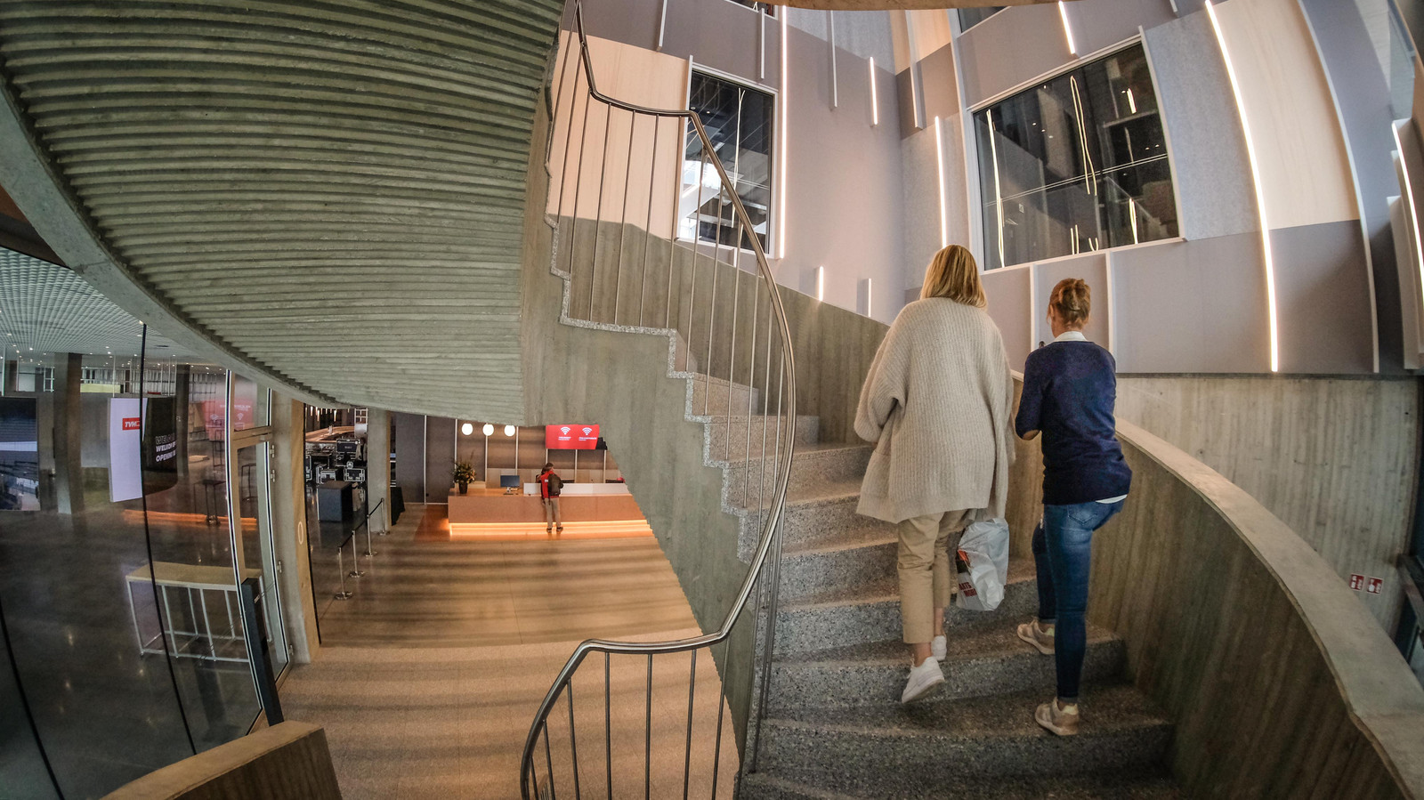 Maak al gamend kennis met TVH Waregem in nieuw experience center: “En ...