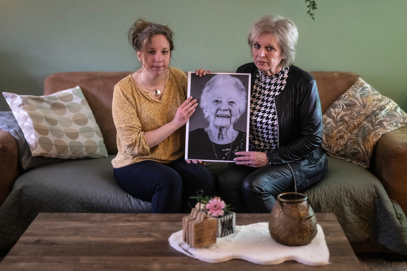 Bejaarden met dementie urenlang in hun eigen poep achtergela­ten ...