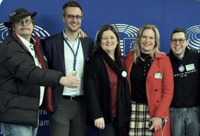 Europa keurt andersvalidenkaart goed | Lanaken | hln.be