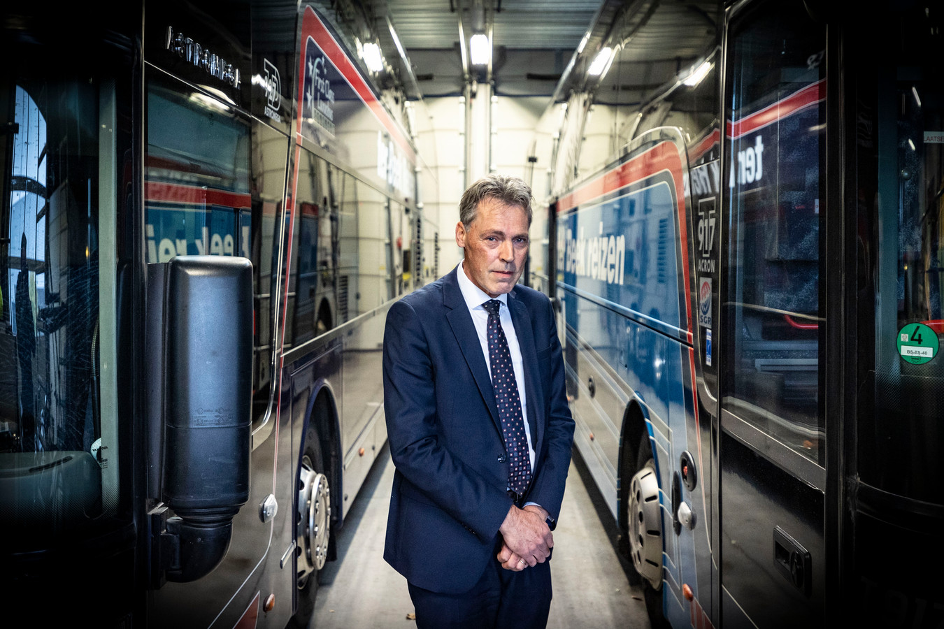 De frustratie van een Twentse busondernemer: ‘Ik kan er toch ook niks ...