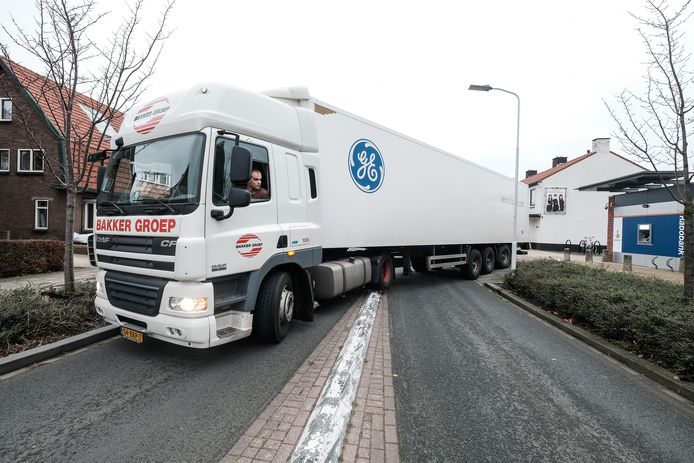 Rijbaanscheiding Haareweg Doetinchem verdwijnt | Achterhoek ...