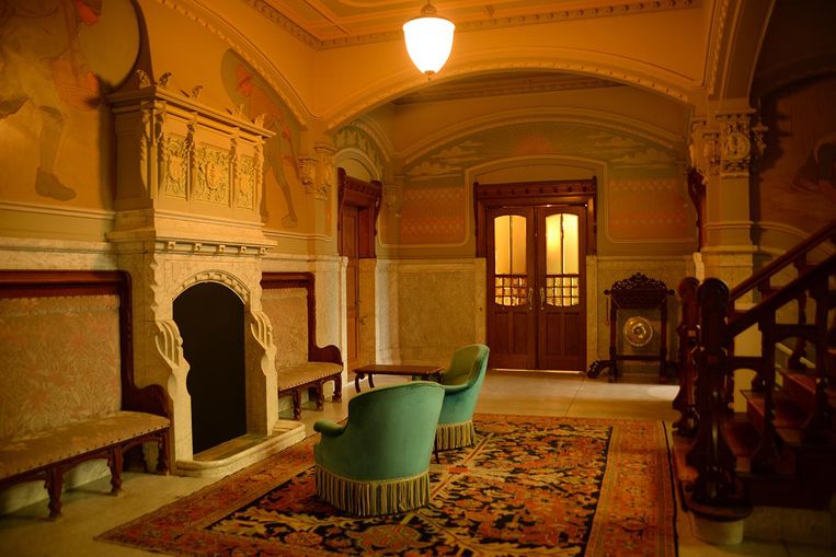 Villa Rams Woerthe is een museum waar je aanbelt, lekker in een stoel ...